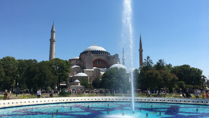 Vivid, Vivacious Istanbul, Which Offers a Profusion of Sights and ...