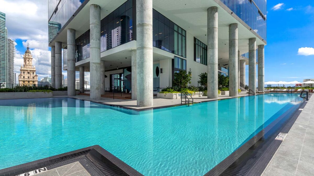 A New Condo/Hotel Tower With a Killer Pool Is Helping to Redefine Miami ...
